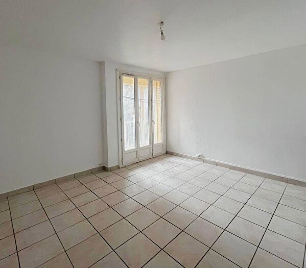 Appartement à louer - Temps Perdu-La Trinque, Manosque - 4 pièces - 3 chambres