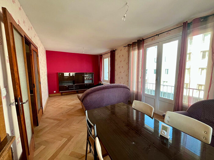 Appartement à vendre - Clermont-Ferrand, Chanteranne, La Glacière - 3 pièces - 2 chambres