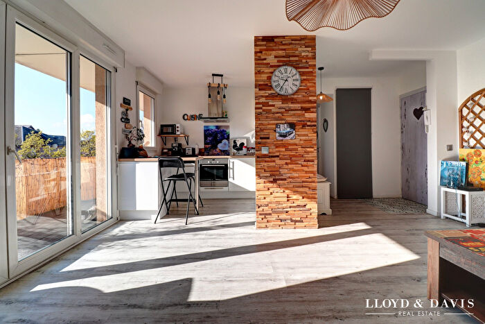 Appartement à vendre - Saint-Alban-Leysse - 2 pièces - 1 chambre