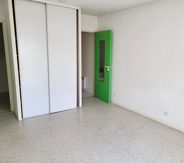 Appartement à louer - Pessac, Brivazac, Candau - 1 pièce