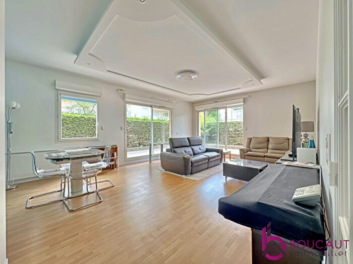 Le Plessis-Robinson, Cité Basse : Appartement 6 pièces à vendre