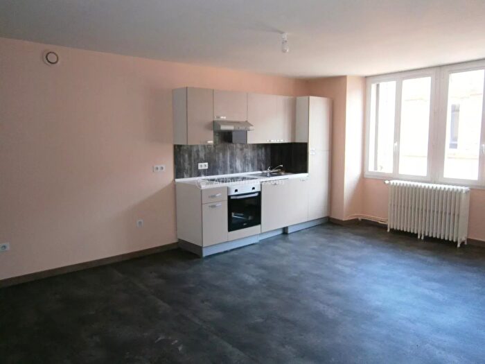 Appartement à louer - Carmaux - 4 pièces - 3 chambres