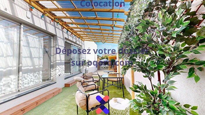 Maison à louer - La Pagère-Bron Église-Le Terraillon-Saint Jean - 13 pièces - 12 chambres