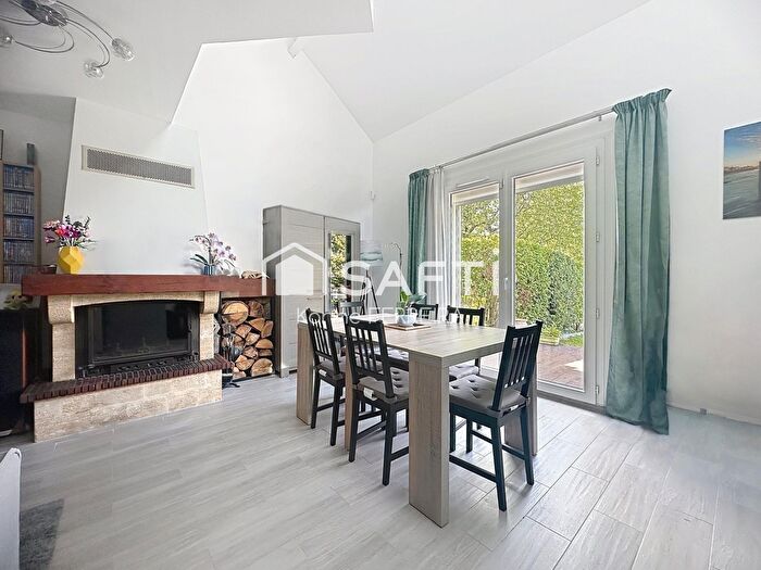 Maison à vendre - Champigny-sur-Marne, Le Plateau - 5 pièces - 2 chambres