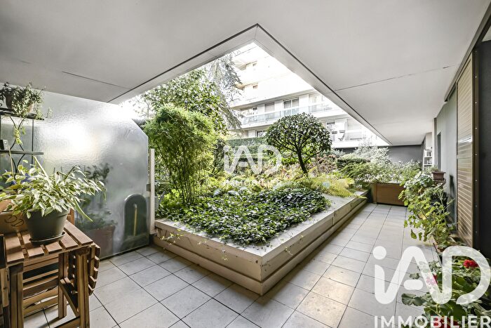 Appartement à vendre - Viroflay, Aulnettes, Forêt Domaniale de Fausses-Reposes - 2 pièces - 1 chambre