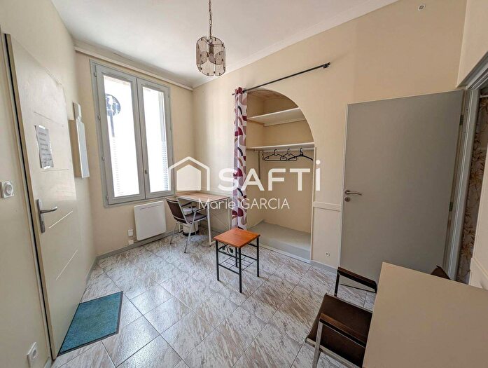 Appartement 1 pièce à louer - Hôpital, Nîmes