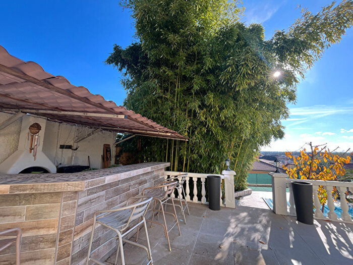 Maison à vendre - La Boisse - 5 pièces - 4 chambres