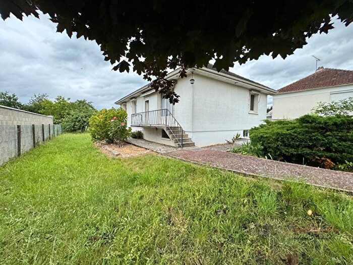 Maison 5 pièces à vendre à Amilly