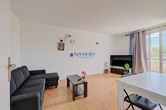 Appartement 3 pièces à Noisy-le-Grand, Ouest, à vendre