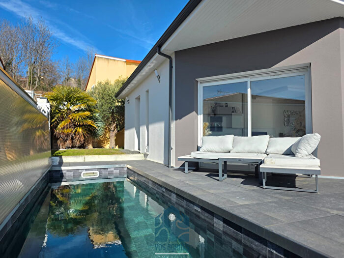 Maison à vendre - Châteaugay - 5 pièces - 3 chambres