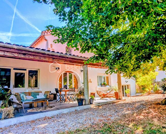 Maison 8 pièces à vendre à Dammarie-les-Lys, Château Gaillard, Roles, Justice