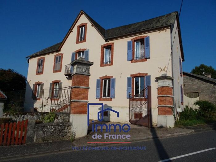 Maison à vendre - La Salvetat-Peyralès - 9 pièces - 4 chambres