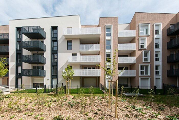 Appartement à louer - Patton Nord Est, Melun - 4 pièces - 3 chambres