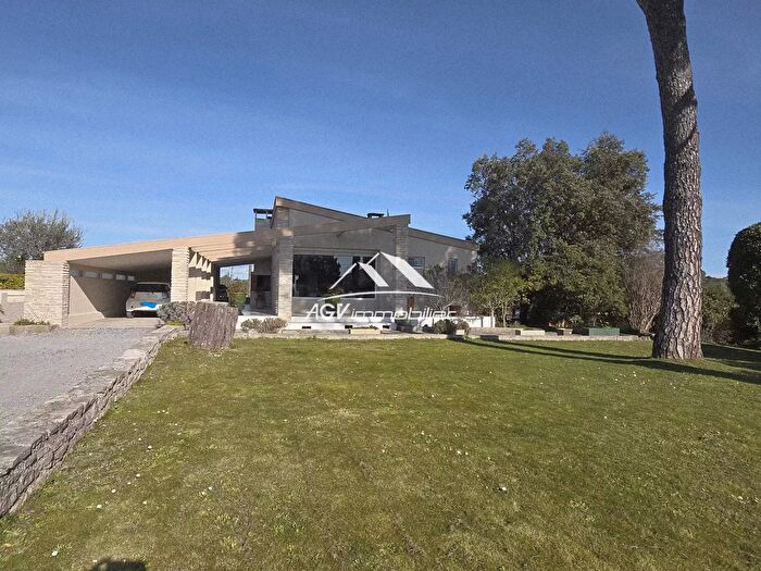 Maison à vendre - Saint-Privat-des-Vieux - 10 pièces - 5 chambres