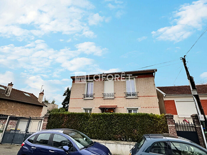 Maison à louer - Vitry-sur-Seine, Gare, Jean-Jaurès - 7 pièces - 5 chambres