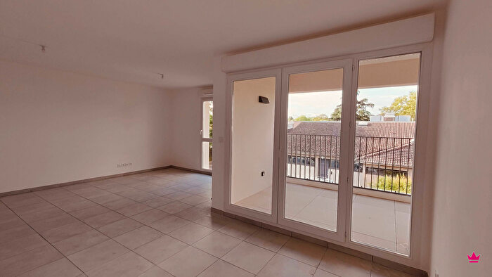 Appartement à vendre - Bron, Le Terraillon - 4 pièces - 3 chambres