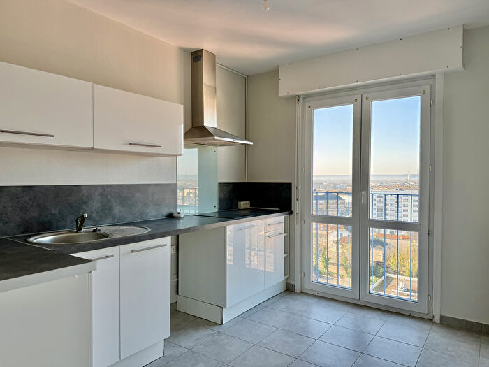 Appartement à vendre - Saint-André-les-Vergers - 2 pièces - 1 chambre