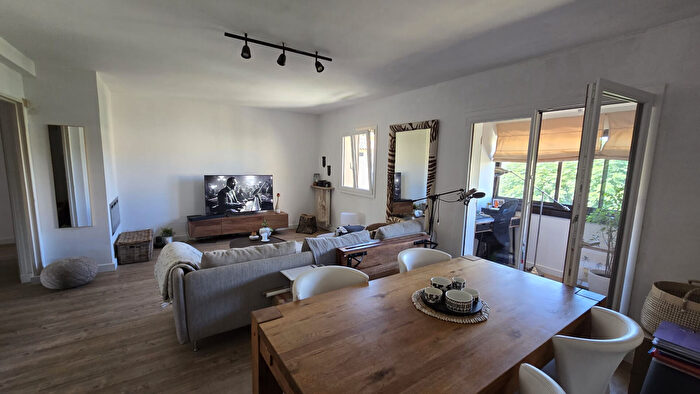 Appartement à vendre - Le Beausset - 4 pièces - 3 chambres