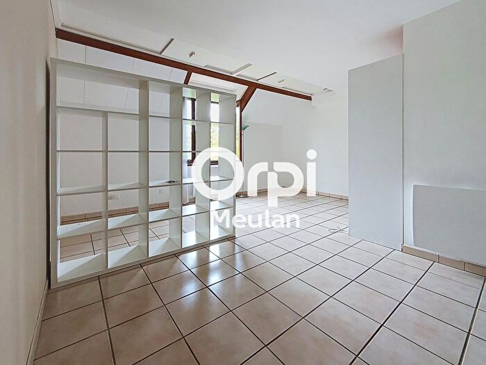 Appartement 1 pièce à louer à Gaillon-sur-Montcient