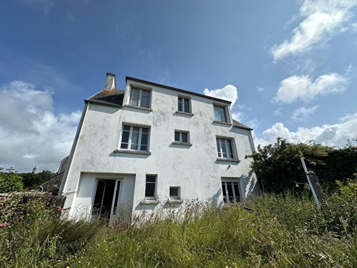 Maison à vendre - Plouhinec - 7 pièces - 5 chambres