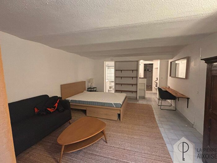 Appartement à louer - Centre Ville, Aix-en-Provence - 1 pièce