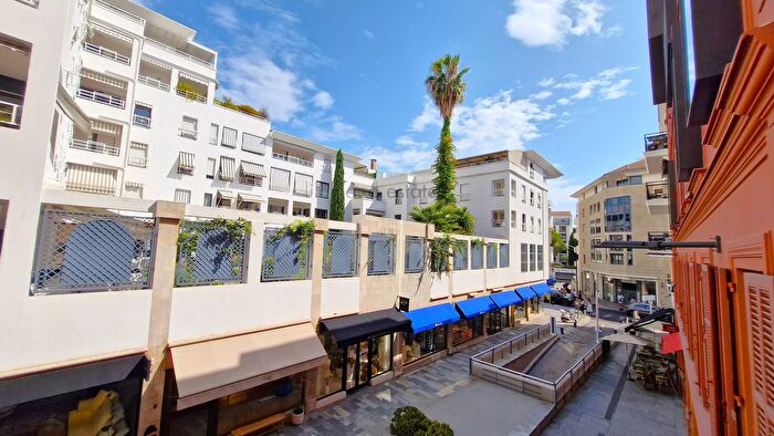 Appartement 2 pièces à Cannes, Centre-ville, à vendre