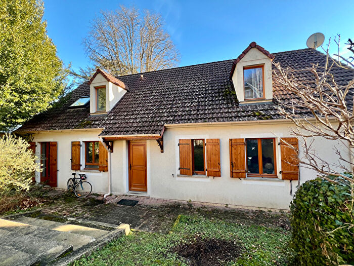 Maison à vendre - La Ferté-sous-Jouarre - 7 pièces - 6 chambres