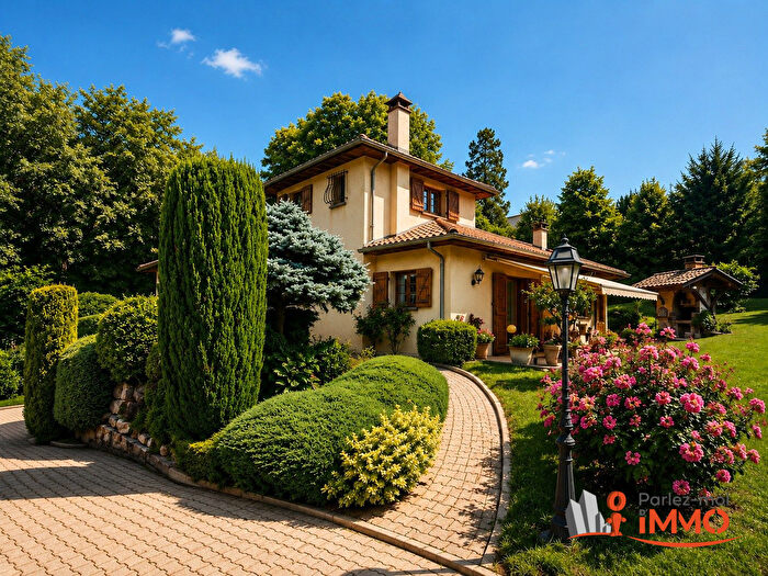 Maison 5 pièces à Montanay, à vendre