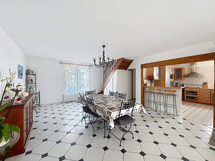 Maison à vendre - Montesson, La Borde - 8 pièces - 4 chambres