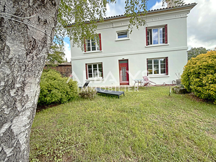 Maison 6 pièces à vendre à Tizac-de-Lapouyade