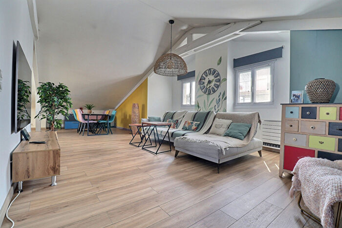 Appartement à vendre - Saint-Raphaël, Les Arênes - 4 pièces - 2 chambres