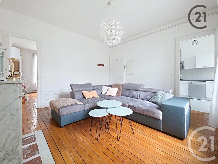 Appartement à vendre - Reims, Centre-ville - 2 pièces - 1 chambre