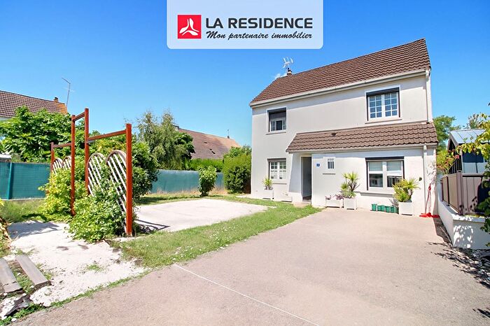 Maison à vendre - Les Mureaux, Route de Verneuil, Aérodrome - 6 pièces - 4 chambres