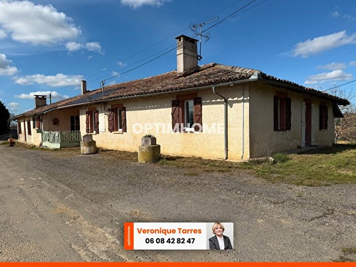 Maison à vendre - Le Castéra - 5 pièces - 4 chambres