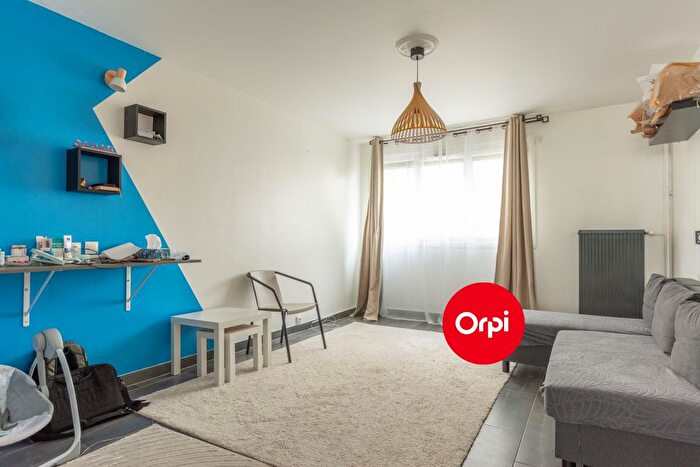 Appartement à vendre - Saint-Priest, Marendiers - 2 pièces - 1 chambre