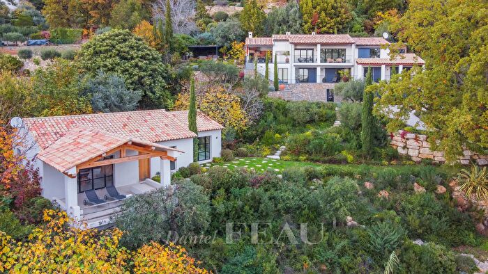 Maison à vendre - Seillans - 10 pièces - 5 chambres