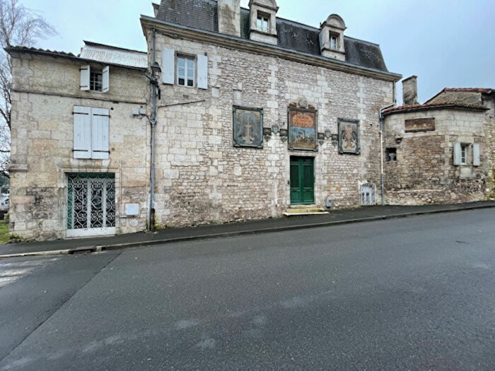 Appartement à vendre - Angoulême, Saint-Ausone, Saint-Martin - 3 pièces - 1 chambre