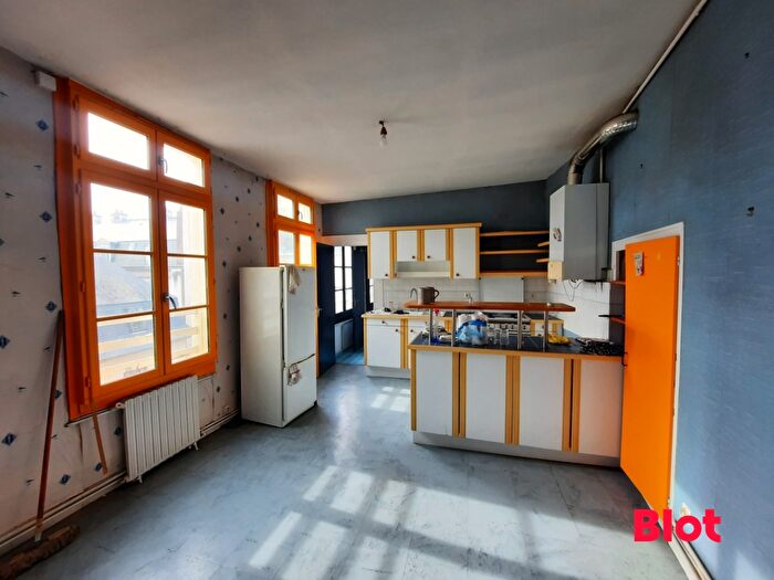 Maisons à vendre et appartements à louer - 2