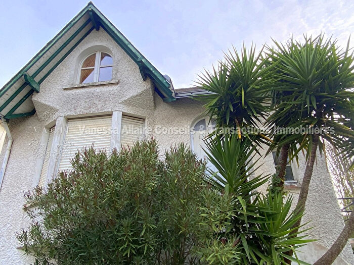 Maison à vendre - La Baule-Escoublac, Centre-ville, Gare - 8 pièces - 5 chambres