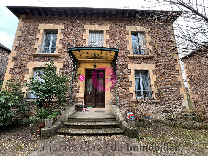 Maison à vendre - Flagnac - 5 pièces - 4 chambres