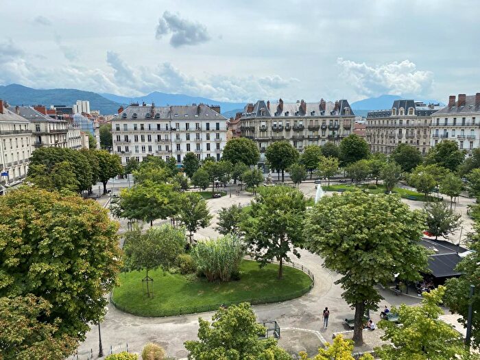 Appartement 4 pièces à louer - Grenoble, Centre-ville