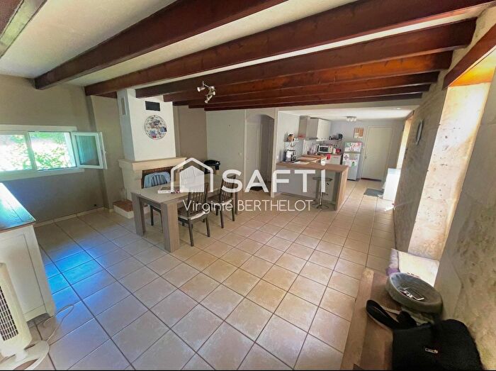 Maison 5 pièces à Béceleuf, à vendre