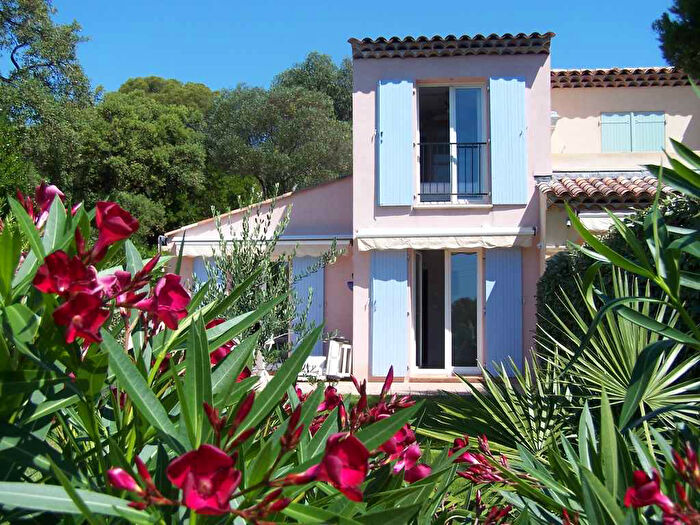Maison 3 pièces à Roquebrune-sur-Argens, Les Terrasses, à vendre