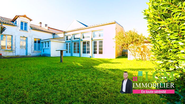 Maison à vendre - La Rochelle, La Genette - 9 pièces - 5 chambres