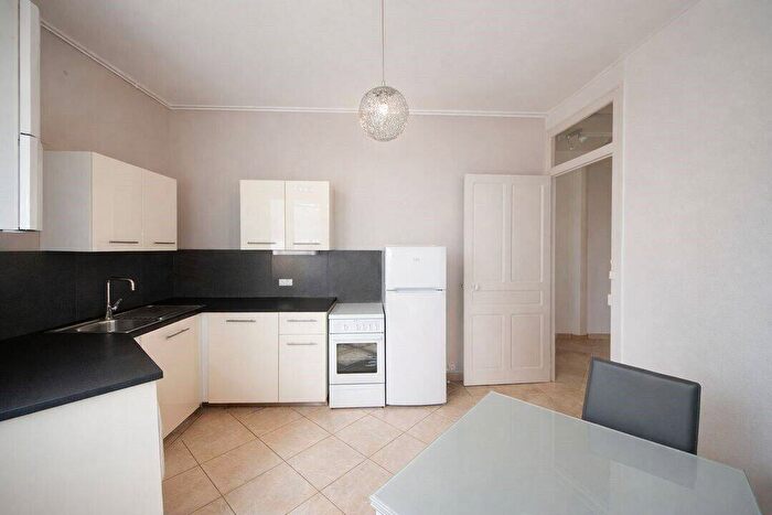 Appartement à louer - Sans Souci-Dauphiné, Lyon ème arrondissement - 2 pièces - 1 chambre