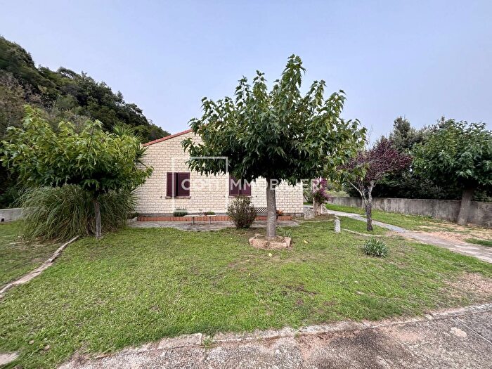 Maison à louer - Sartène - 5 pièces - 3 chambres