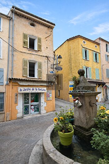 Maison à vendre - Solliès-Toucas - 4 pièces - 3 chambres