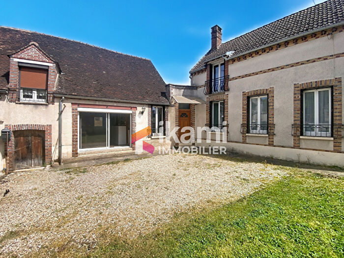 Maison 5 pièces à Étigny, à vendre
