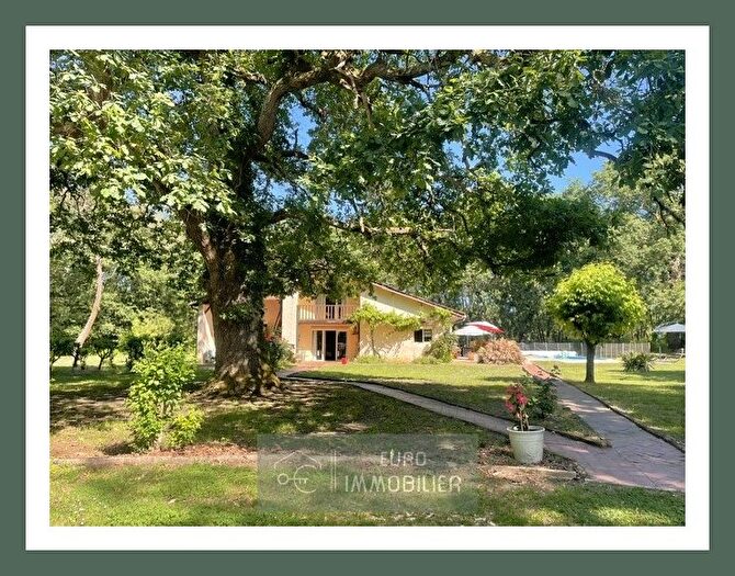 Lerm-et-Musset - Maison 9 pièces à vendre