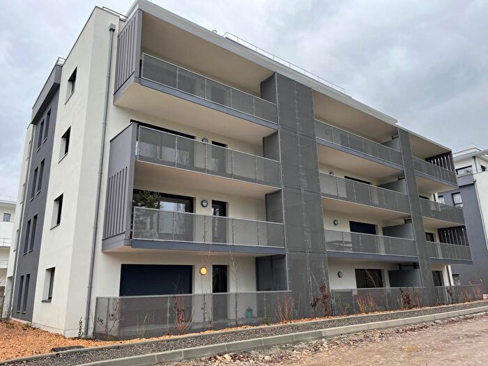 Appartement à louer - Aix-les-Bains, Ouest - 4 pièces